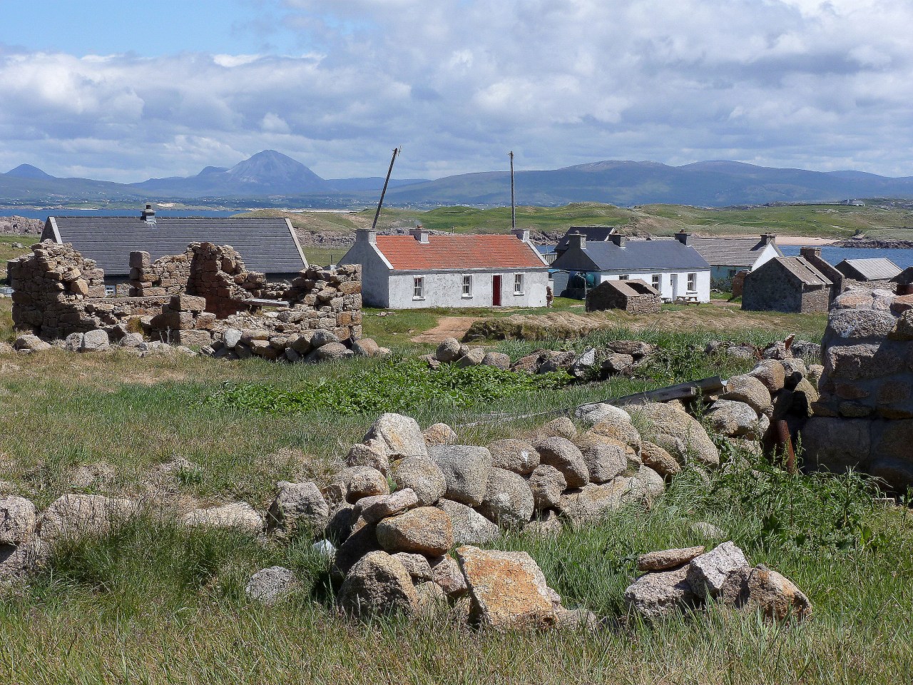 The Homes of Owey – limewindow